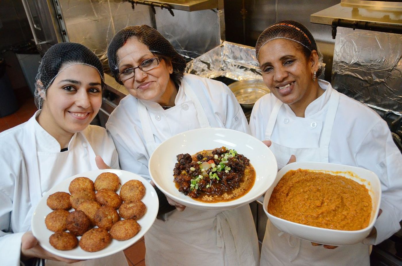 Food delivery service Eat Offbeat employs refugee chefs from Syria ...